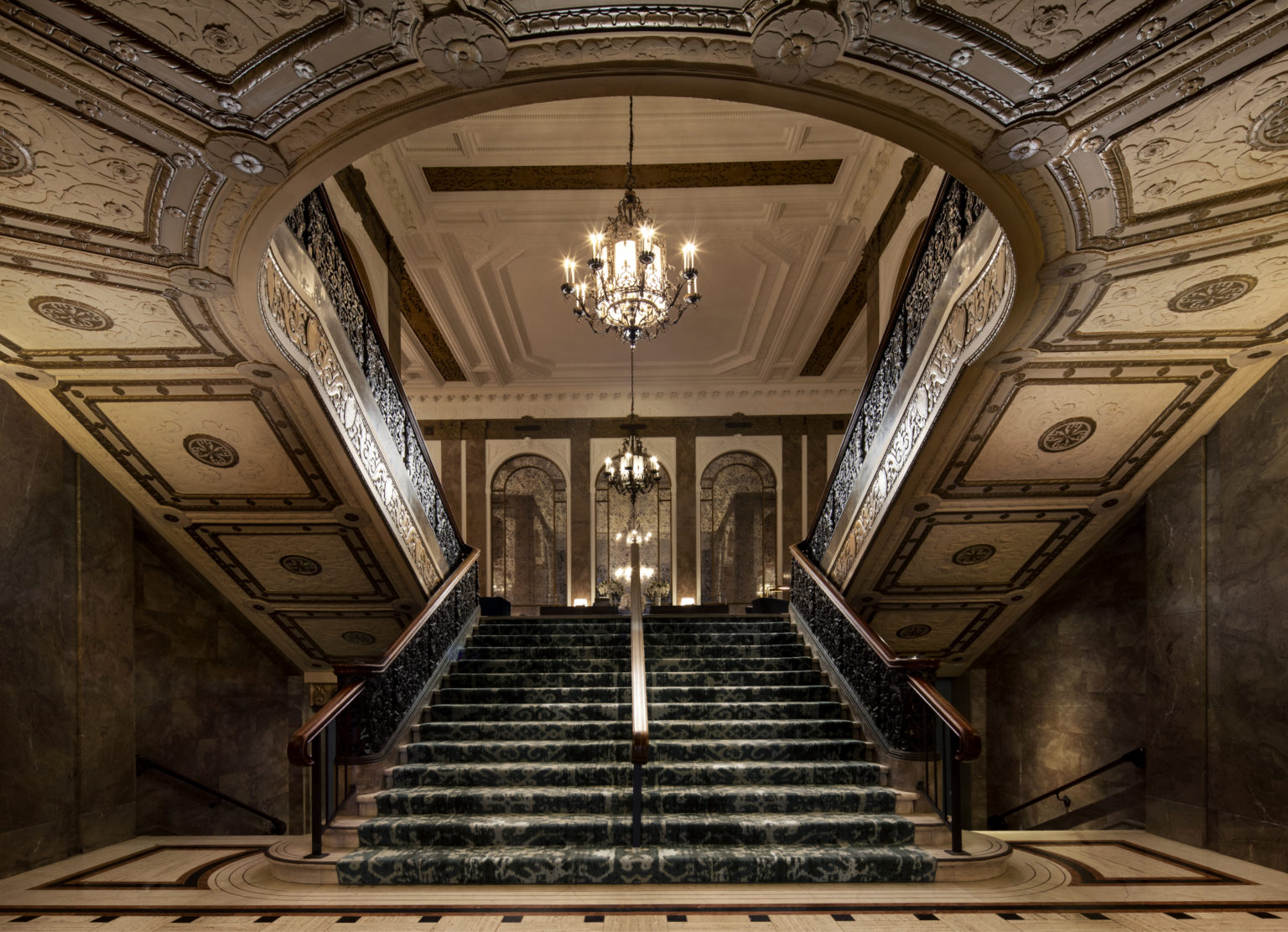 San Francisco's Historic Sir Francis Drake Makes Its Return as The ...