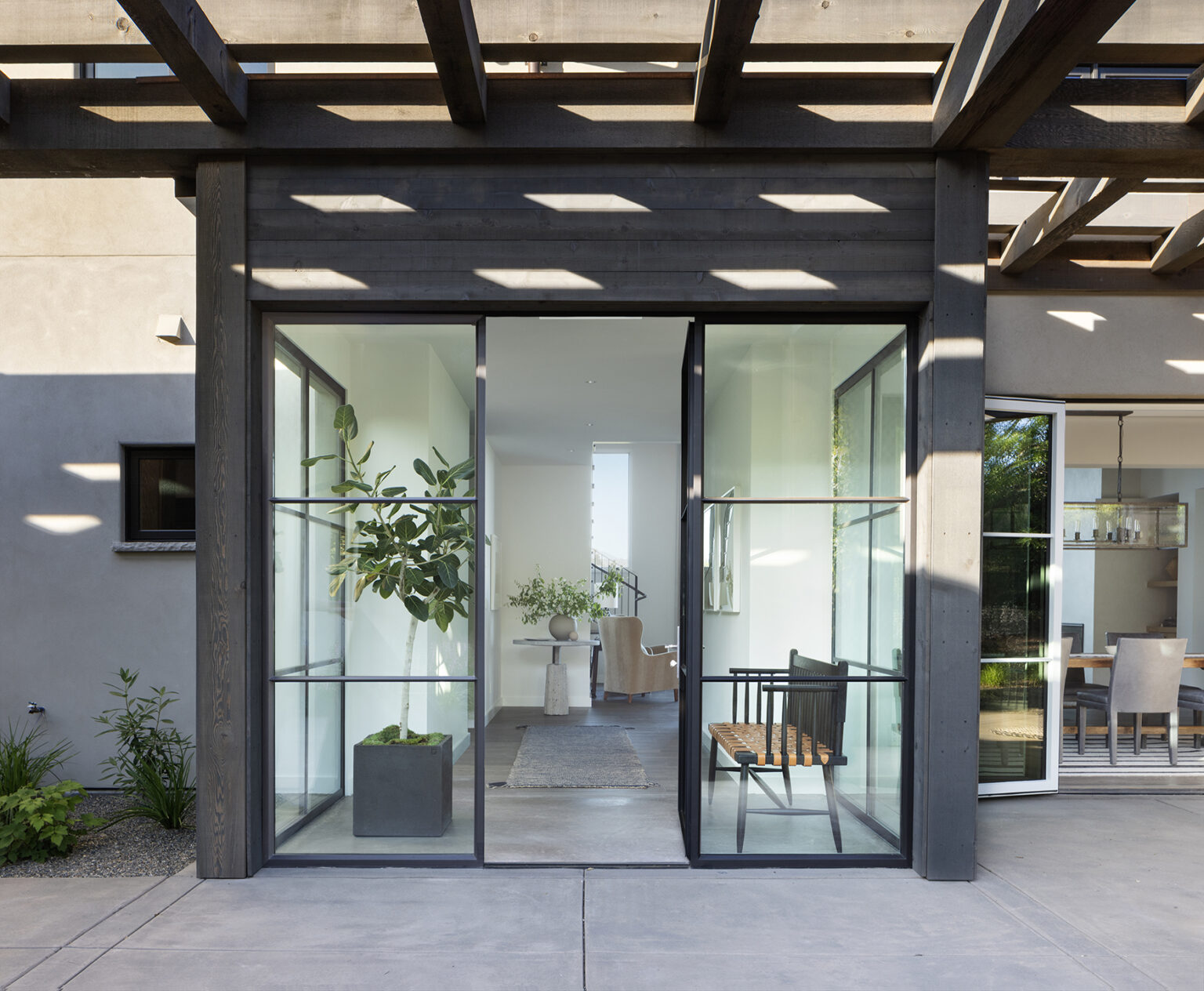 Hand in Hand | California Home+Design