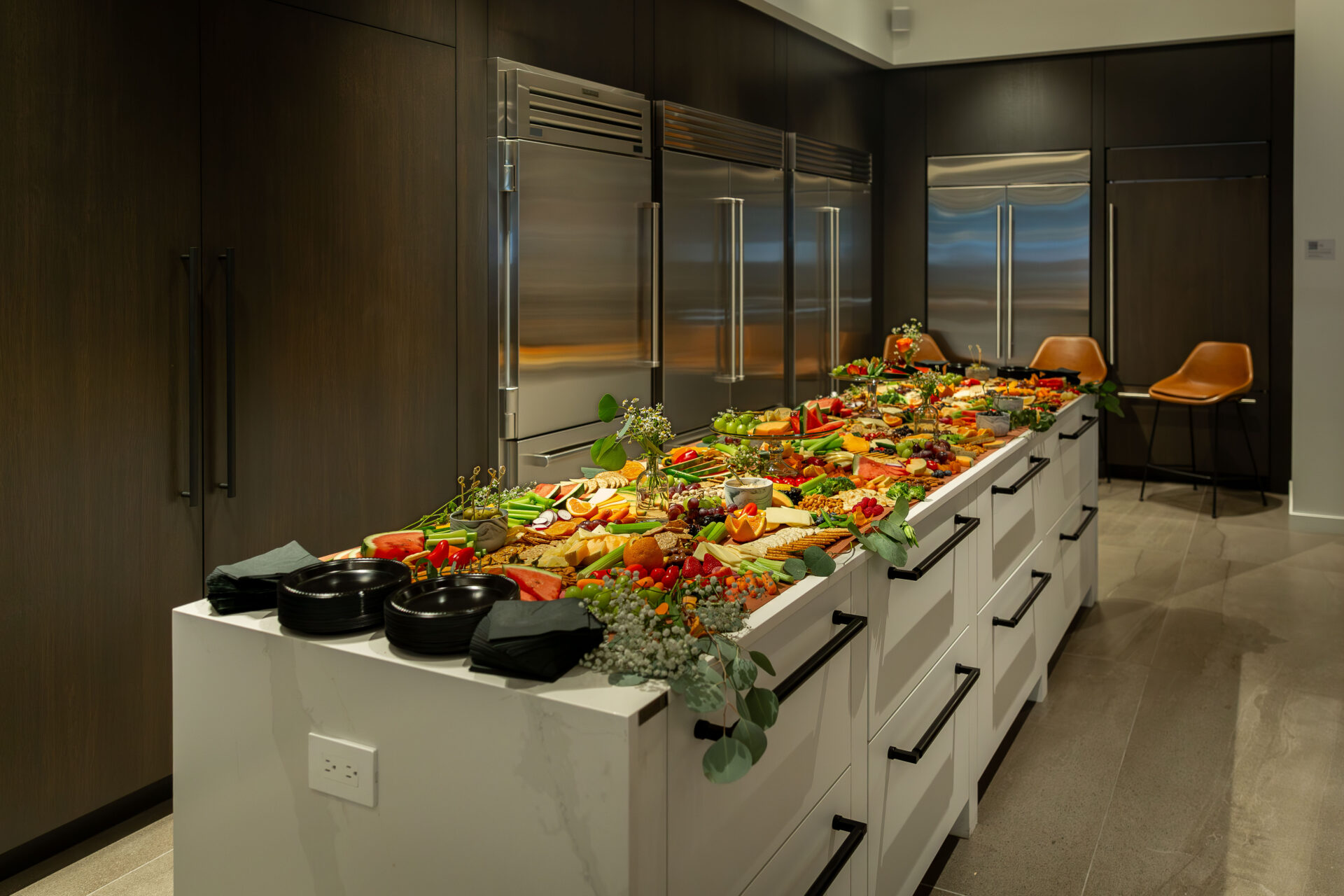 Out on the Town: A Taste of Art at The Luxury Kitchen | California Home ...