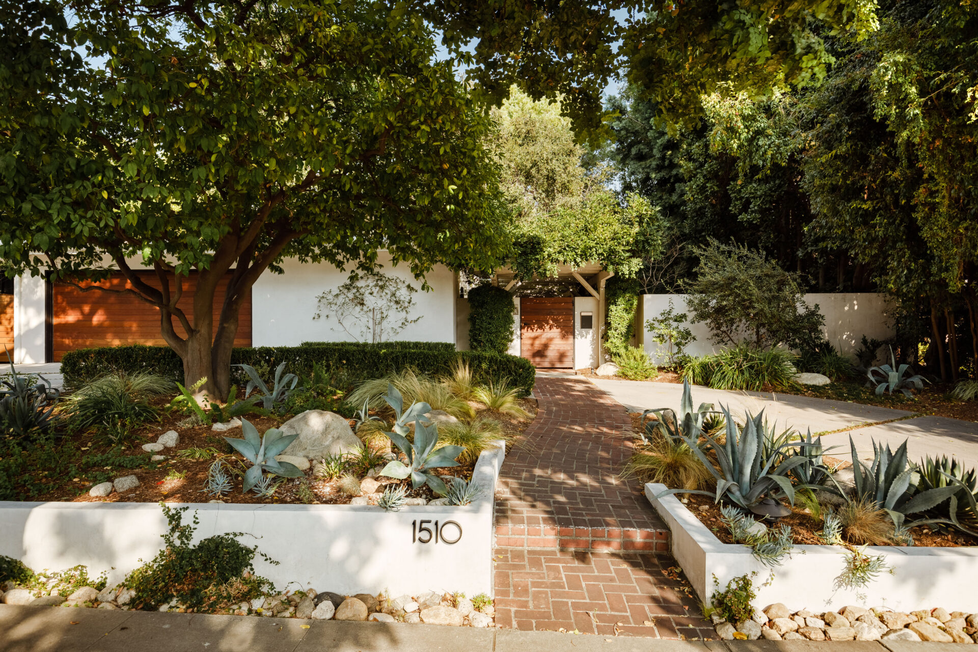 A Hidden Compound In South Pasadena, $3.18M | California Home+Design
