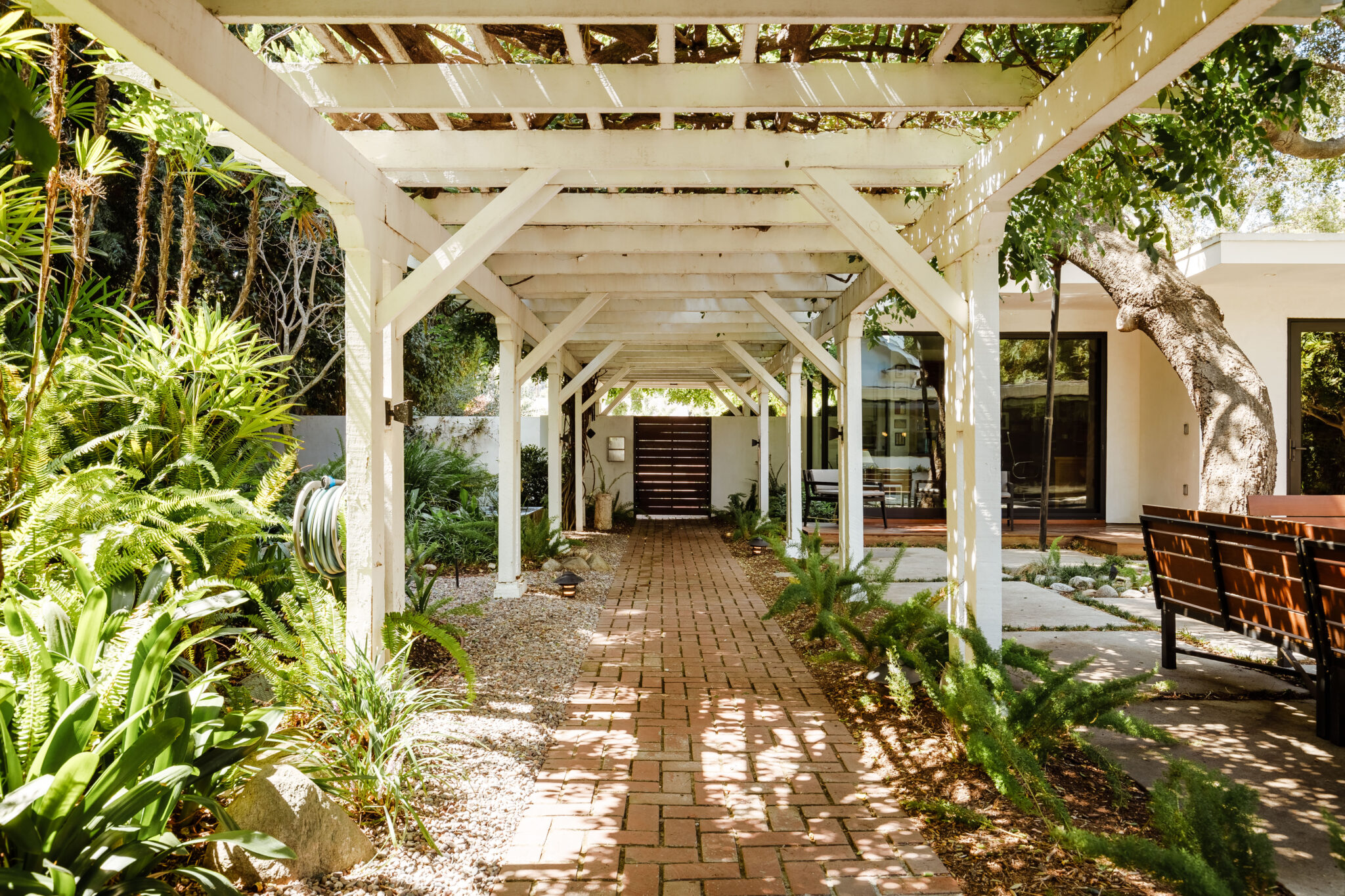 A Hidden Compound In South Pasadena, $3.18M | California Home+Design