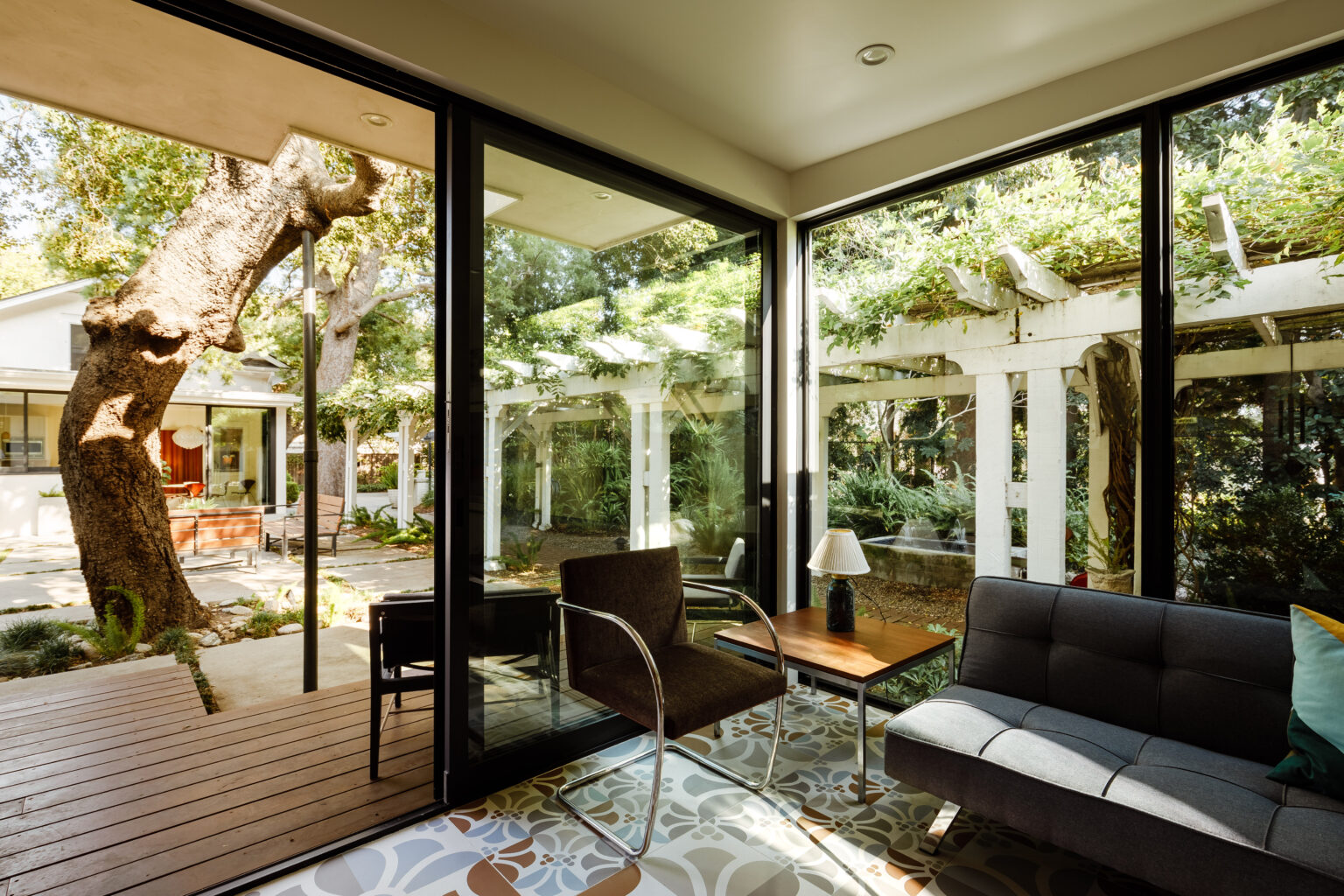 A Hidden Compound In South Pasadena, $3.18M | California Home+Design