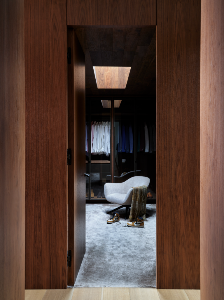 2025 Residential Architecture Award: The Strata House by Kovac ...